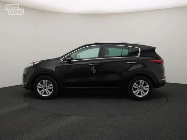 Black Kia Sportage 2018 in Vilnius, with an engine capacity of 1.60 L and mileage of 199 thousand km for 12299 €, photo 6 on AUTOMOTO.COM.LV