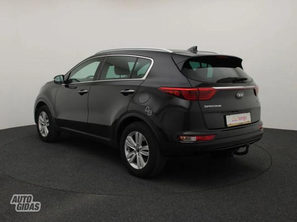 Black Kia Sportage 2018 in Vilnius, with an engine capacity of 1.60 L and mileage of 199 thousand km for 12299 €, photo 7 on AUTOMOTO.COM.LV