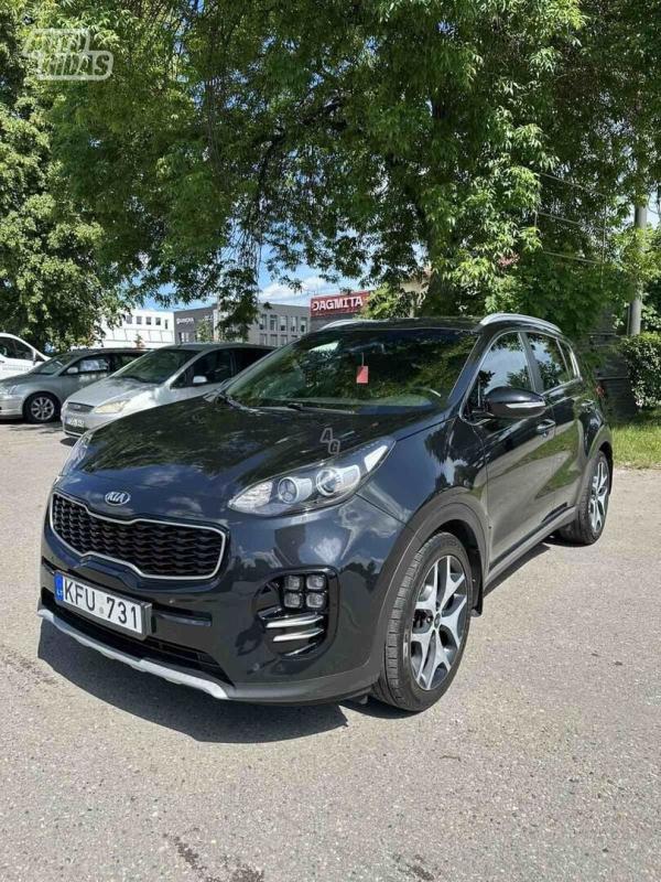 Black Kia Sportage 2018 in Kaunas, with an engine capacity of 1.70 L and mileage of 156 thousand km for 12800 €, photo 4 on AUTOMOTO.COM.LV