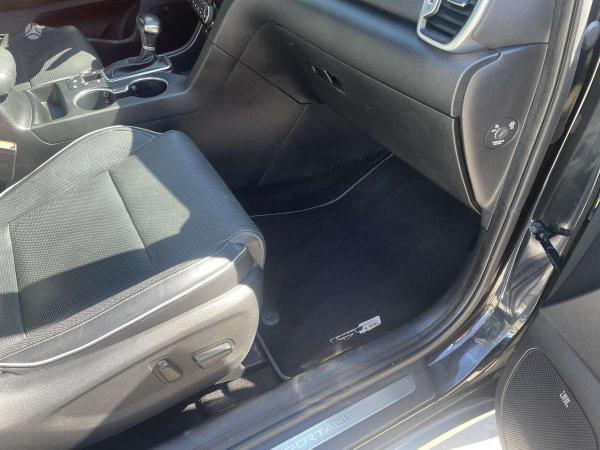 Melns Kia Sportage 2018 Viļņa, ar dzinēja tilpumu 1.69 L un nobraukumu 160 tūkst. km par 14000 €, foto 9 vietnē AUTOMOTO.COM.LV