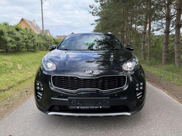 Black Kia Sportage 2018 in Utena, with an engine capacity of 2.00 L and mileage of 126 thousand km for 15500 €, photo 2 on AUTOMOTO.COM.LV