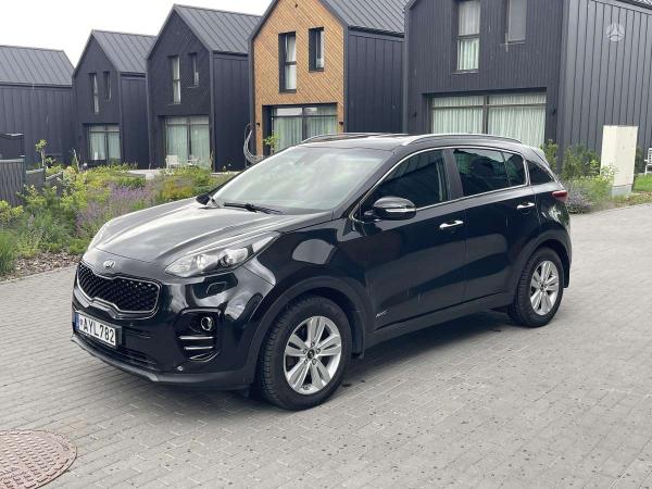 Black Kia Sportage 2018 in Vilnius, with an engine capacity of 2.00 L and mileage of 198 thousand km for 10700 €, photo 10 on AUTOMOTO.COM.LV