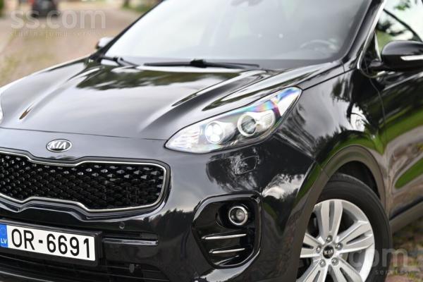 Kia Sportage 2018 Jelgava vietnē Melns Kia Sportage 2018 Jelgava, ar dzinēja tilpumu 1.70 L un nobraukumu 242 tūkst. km par 10190 €, foto 11 vietnē AUTOMOTO.COM.LV