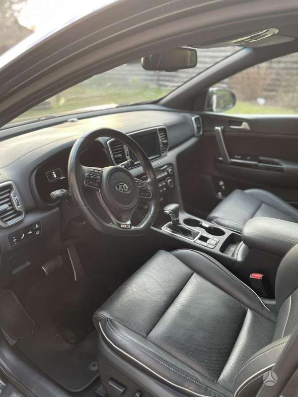 Melns Kia Sportage 2018 Viļņa, ar dzinēja tilpumu 2.00 L un nobraukumu 136 tūkst. km par 14000 €, foto 11 vietnē AUTOMOTO.COM.LV