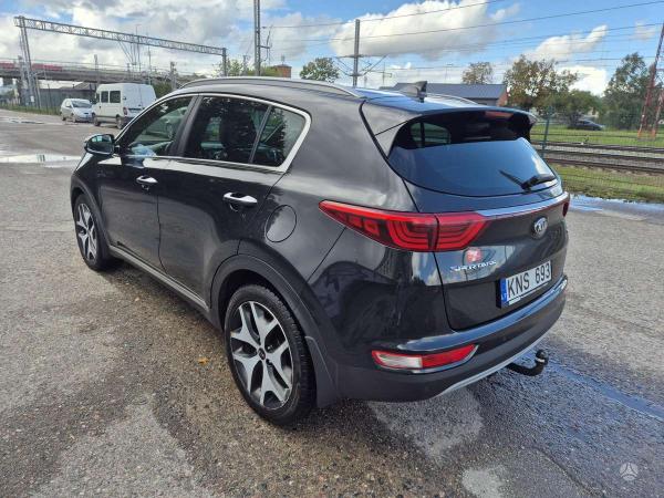 Kia Sportage 2018 Šauļi vietnē Melns Kia Sportage 2018 Šauļi, ar dzinēja tilpumu 1.60 L un nobraukumu 348 tūkst. km par 9900 €, foto 7 vietnē AUTOMOTO.COM.LV