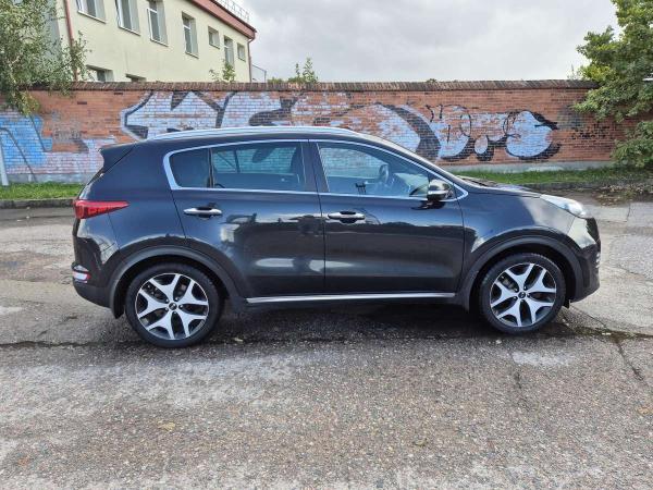 Kia Sportage 2018 Šauļi vietnē Melns Kia Sportage 2018 Šauļi, ar dzinēja tilpumu 1.60 L un nobraukumu 348 tūkst. km par 9900 €, foto 8 vietnē AUTOMOTO.COM.LV