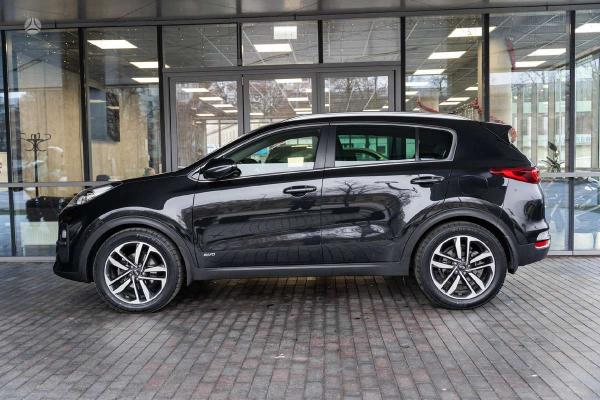 Black Kia Sportage 2019 in Vilnius, with an engine capacity of 1.60 L and mileage of 93 thousand km for 16990 €, photo 4 on AUTOMOTO.COM.LV