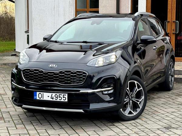 Black Kia Sportage 2019 in Panevezys, with an engine capacity of 1.60 L and mileage of 118 thousand km for 15800 €, photo 1 on AUTOMOTO.COM.LV