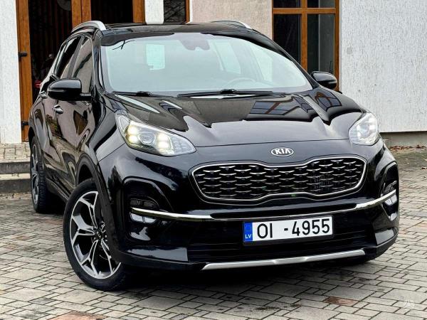 Black Kia Sportage 2019 in Panevezys, with an engine capacity of 1.60 L and mileage of 118 thousand km for 15800 €, photo 2 on AUTOMOTO.COM.LV