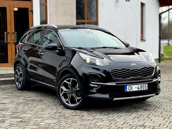 Black Kia Sportage 2019 in Panevezys, with an engine capacity of 1.60 L and mileage of 118 thousand km for 15800 €, photo 5 on AUTOMOTO.COM.LV