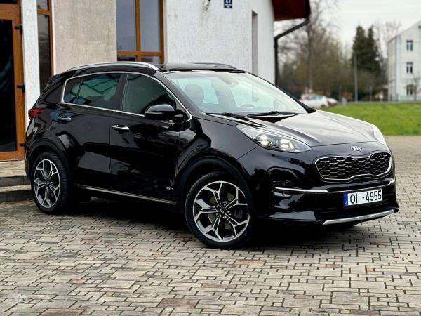 Black Kia Sportage 2019 in Panevezys, with an engine capacity of 1.60 L and mileage of 118 thousand km for 15800 €, photo 9 on AUTOMOTO.COM.LV