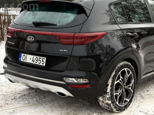 Black Kia Sportage 2019 in Jelgava, with an engine capacity of 1.60 L and mileage of 120 thousand km for 15900 €, photo 6 on AUTOMOTO.COM.LV
