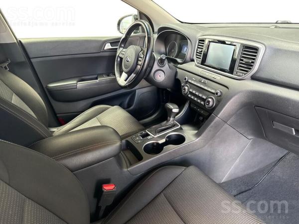 Melns Kia Sportage 2019 Rīga, ar dzinēja tilpumu 1.60 L un nobraukumu 136 tūkst. km par 15990 €, foto 6 vietnē AUTOMOTO.COM.LV