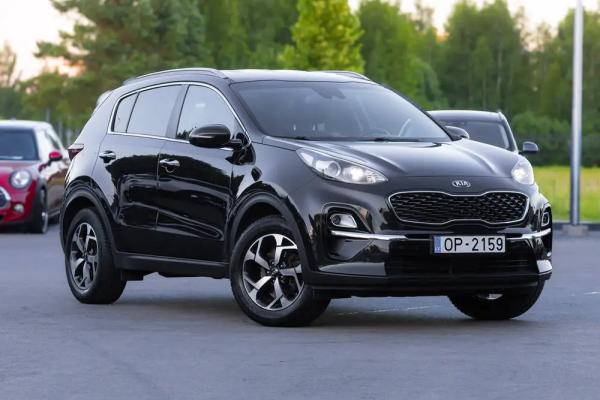 Черный Киа Sportage 2019 в Елгава, объемом двигателя 1.60 л и пробегом 229 тыс. км за 11950 €, фото 3 на AUTOMOTO.COM.LV