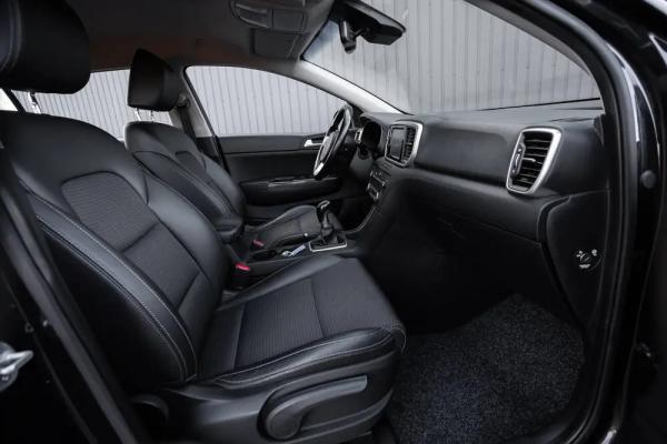 Черный Киа Sportage 2019 в Елгава, объемом двигателя 1.60 л и пробегом 229 тыс. км за 11950 €, фото 7 на AUTOMOTO.COM.LV