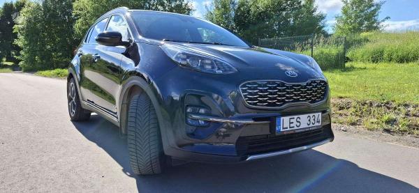 Black Kia Sportage 2019 in Vilnius, with an engine capacity of 1.60 L and mileage of 169 thousand km for 14000 €, photo 1 on AUTOMOTO.COM.LV