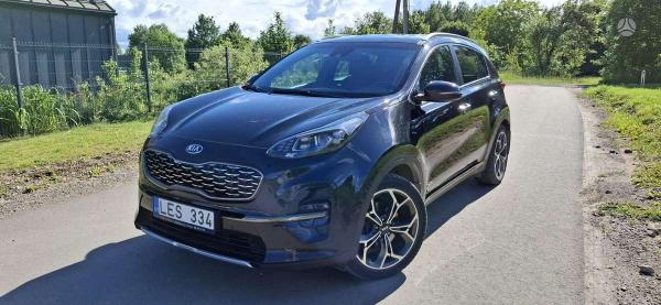 Black Kia Sportage 2019 in Vilnius, with an engine capacity of 1.60 L and mileage of 169 thousand km for 14000 €, photo 3 on AUTOMOTO.COM.LV
