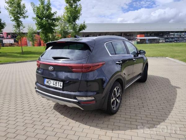 Black Kia Sportage 2019 in Jekabpils, with an engine capacity of 1.60 L and mileage of 251 thousand km for 11500 €, photo 3 on AUTOMOTO.COM.LV