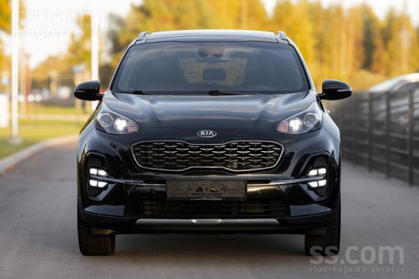 Black Kia Sportage 2019 in Jelgava, with an engine capacity of 1.60 L and mileage of 0 thousand km for 14700 €, photo 3 on AUTOMOTO.COM.LV