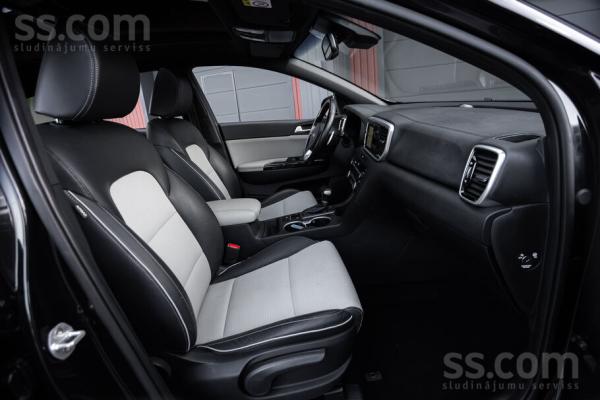 Black Kia Sportage 2019 in Jelgava, with an engine capacity of 1.60 L and mileage of 0 thousand km for 14700 €, photo 8 on AUTOMOTO.COM.LV