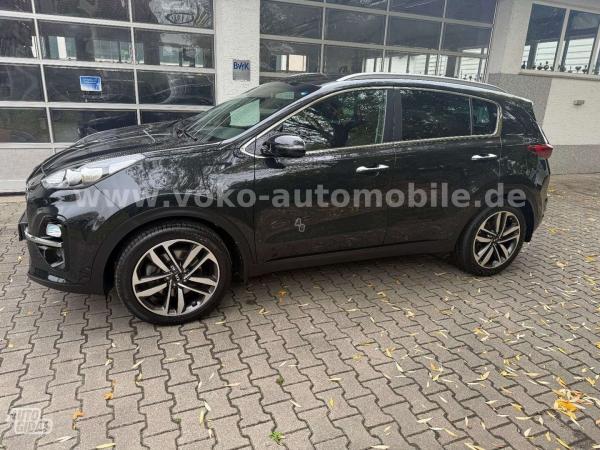 Black Kia Sportage 2020 in Kaunas, with an engine capacity of 1.60 L and mileage of 74 thousand km for 22894 €, photo 4 on AUTOMOTO.COM.LV