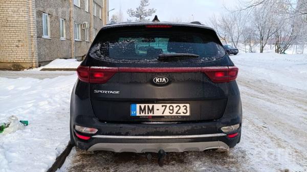 Черный Киа Sportage 2020 в Даугавпилс, объемом двигателя 1.60 л и пробегом 156 тыс. км за 15000 €, фото 4 на AUTOMOTO.COM.LV