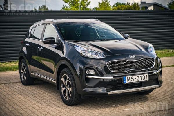 Black Kia Sportage 2020 in Riga, with an engine capacity of 1.60 L and mileage of 0 thousand km for 13990 €, photo 3 on AUTOMOTO.COM.LV