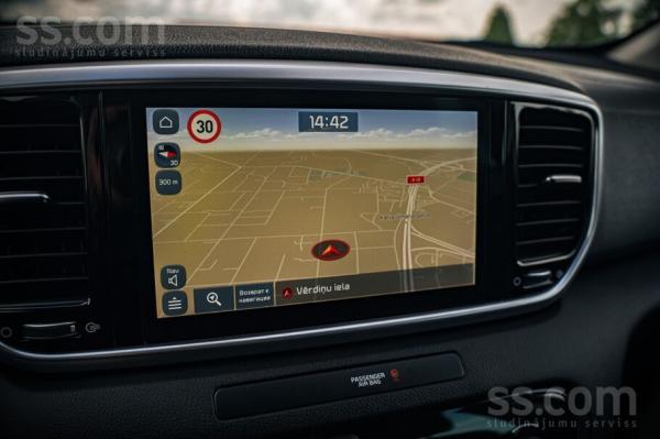 Black Kia Sportage 2020 in Riga, with an engine capacity of 1.60 L and mileage of 0 thousand km for 13990 €, photo 9 on AUTOMOTO.COM.LV