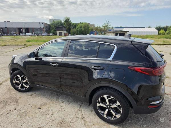 Black Kia Sportage 2020 in Kaunas, with an engine capacity of 2.40 L and mileage of 60 thousand km for 17500 €, photo 6 on AUTOMOTO.COM.LV