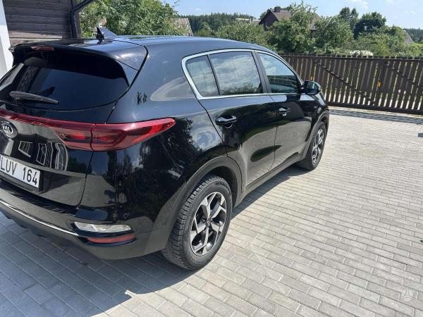 Black Kia Sportage 2020 in Vilnius, with an engine capacity of 2.36 L and mileage of 88 thousand km for 16500 €, photo 5 on AUTOMOTO.COM.LV