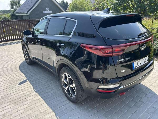 Black Kia Sportage 2020 in Vilnius, with an engine capacity of 2.36 L and mileage of 88 thousand km for 16500 €, photo 6 on AUTOMOTO.COM.LV