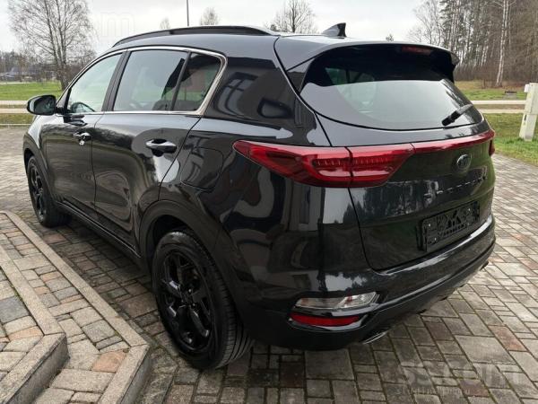 Black Kia Sportage 2021 in Jelgava, with an engine capacity of 1.60 L and mileage of 178 thousand km for 15700 €, photo 4 on AUTOMOTO.COM.LV