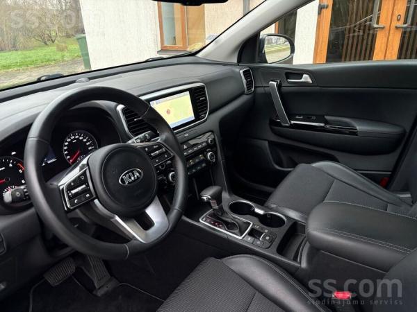 Black Kia Sportage 2021 in Jelgava, with an engine capacity of 1.60 L and mileage of 178 thousand km for 15700 €, photo 9 on AUTOMOTO.COM.LV