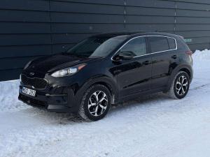 Black Kia Sportage 2021 in Vilnius, with an engine capacity of 2.36 L and mileage of 33 thousand km for 14900 €, photo  on AUTOMOTO.COM.LV