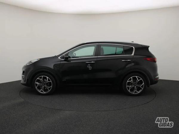 Black Kia Sportage 2021 in Vilnius, with an engine capacity of 1.60 L and mileage of 111 thousand km for 18999 €, photo 6 on AUTOMOTO.COM.LV