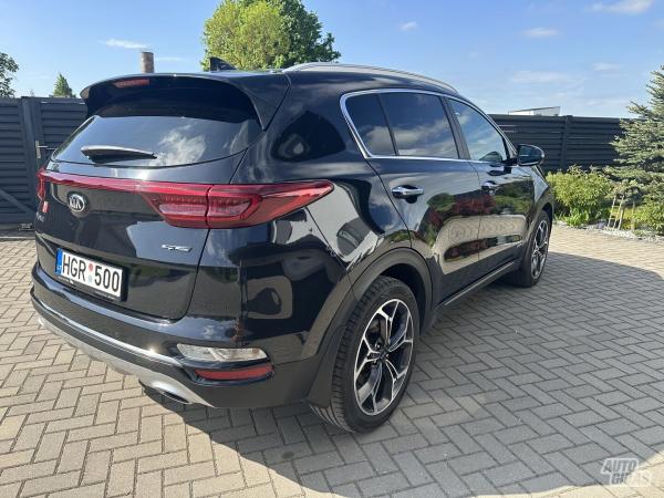 Black Kia Sportage 2021 in Vilnius, with an engine capacity of 1.60 L and mileage of 128 thousand km for 18500 €, photo 3 on AUTOMOTO.COM.LV