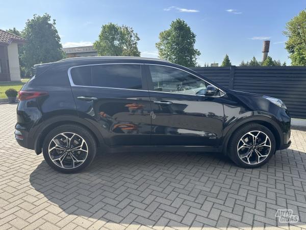 Black Kia Sportage 2021 in Vilnius, with an engine capacity of 1.60 L and mileage of 128 thousand km for 18500 €, photo 6 on AUTOMOTO.COM.LV
