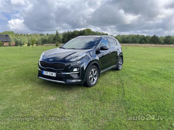 Black Kia Sportage 2021 in Tallinn, with an engine capacity of 1.60 L and mileage of 132 thousand km for 13900 €, photo 1 on AUTOMOTO.COM.LV