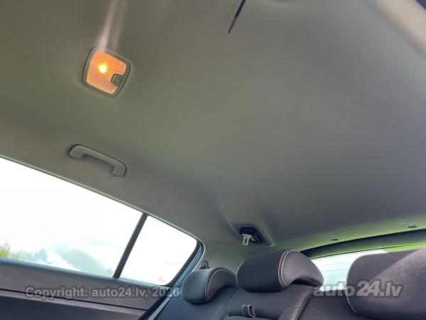 Black Kia Sportage 2021 in Tallinn, with an engine capacity of 1.60 L and mileage of 132 thousand km for 13900 €, photo 11 on AUTOMOTO.COM.LV
