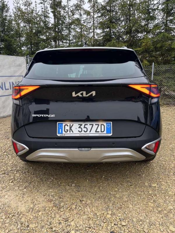Black Kia Sportage 2022 in Kaunas, with an engine capacity of 1.60 L and mileage of 64 thousand km for 20700 €, photo 4 on AUTOMOTO.COM.LV