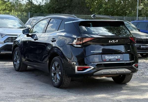 Black Kia Sportage 2022 in Vilnius, with an engine capacity of 1.60 L and mileage of 125 thousand km for 25990 €, photo 7 on AUTOMOTO.COM.LV