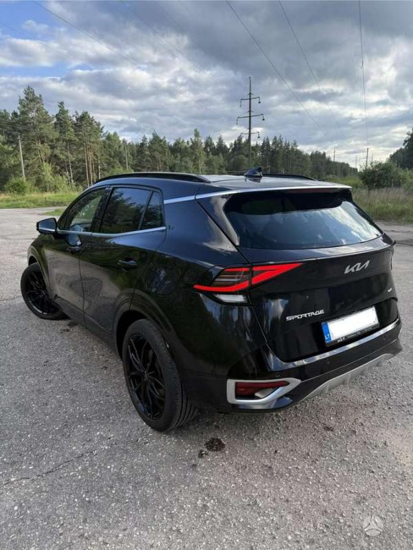 Melns Kia Sportage 2022 Viļņa, ar dzinēja tilpumu 1.60 L un nobraukumu 254 tūkst. km par 22500 €, foto 3 vietnē AUTOMOTO.COM.LV