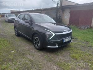 Black Kia Sportage 2022 in Valmiera, with an engine capacity of 1.60 L and mileage of 42 thousand km for 18000 €, photo  on AUTOMOTO.COM.LV