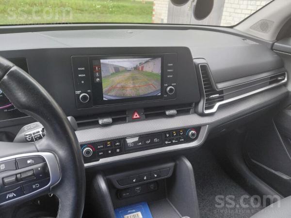 Черный Киа Sportage 2022 в Валмиера, объемом двигателя 1.60 л и пробегом 42 тыс. км за 18000 €, фото 8 на AUTOMOTO.COM.LV