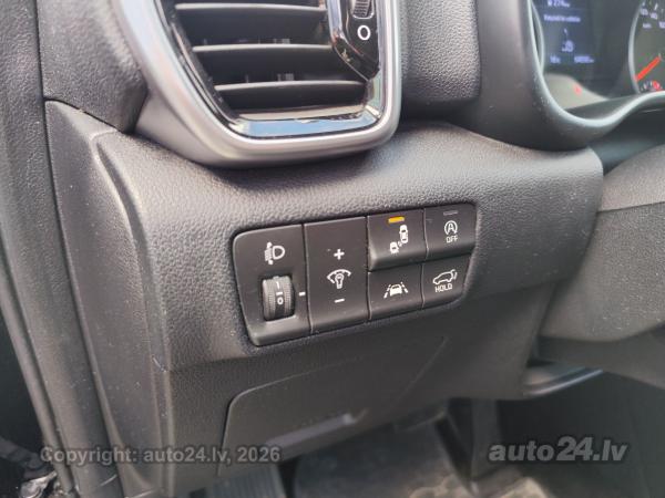 Black Kia Sportage 2022 in Tallinn, with an engine capacity of 1.60 L and mileage of 65 thousand km for 18500 €, photo 6 on AUTOMOTO.COM.LV