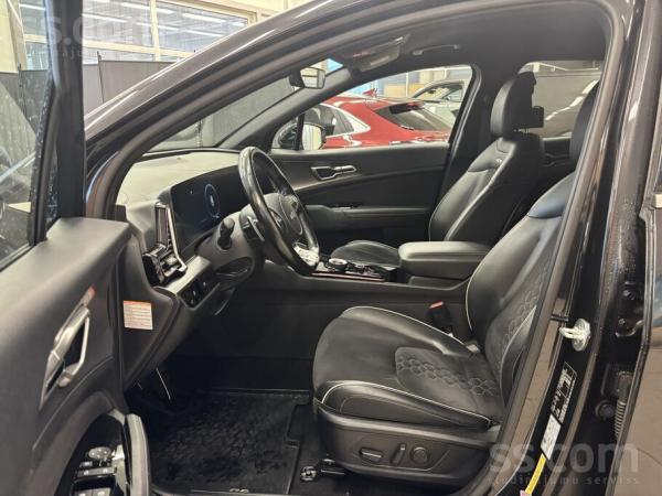 Melns Kia Sportage 2022 Rīga, ar dzinēja tilpumu 1.60 L un nobraukumu 77 tūkst. km par 23500 €, foto 9 vietnē AUTOMOTO.COM.LV