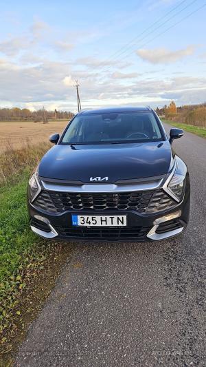 Черный Киа Sportage 2023 в Таллин, объемом двигателя 1.60 л и пробегом 98 тыс. км за 28975 €, фото 1 на AUTOMOTO.COM.LV