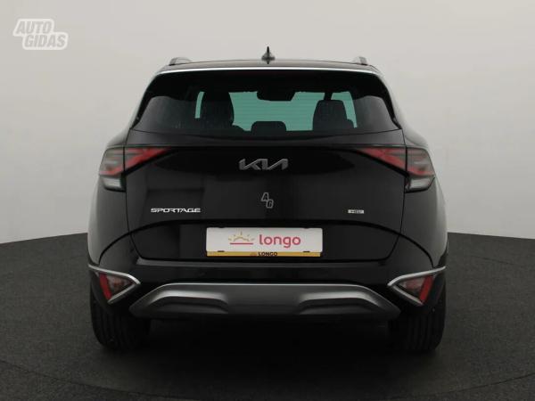 Black Kia Sportage 2023 in Vilnius, with an engine capacity of 1.60 L and mileage of 161 thousand km for 23999 €, photo 5 on AUTOMOTO.COM.LV