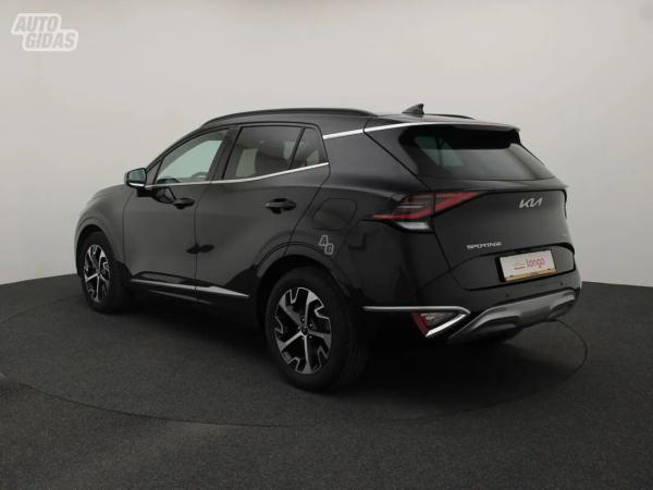 Black Kia Sportage 2023 in Vilnius, with an engine capacity of 1.60 L and mileage of 161 thousand km for 23999 €, photo 7 on AUTOMOTO.COM.LV