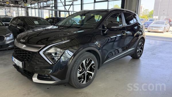 Черный Киа Sportage 2023 в Рига, объемом двигателя 1.60 л и пробегом 25 тыс. км за 25900 €, фото 1 на AUTOMOTO.COM.LV